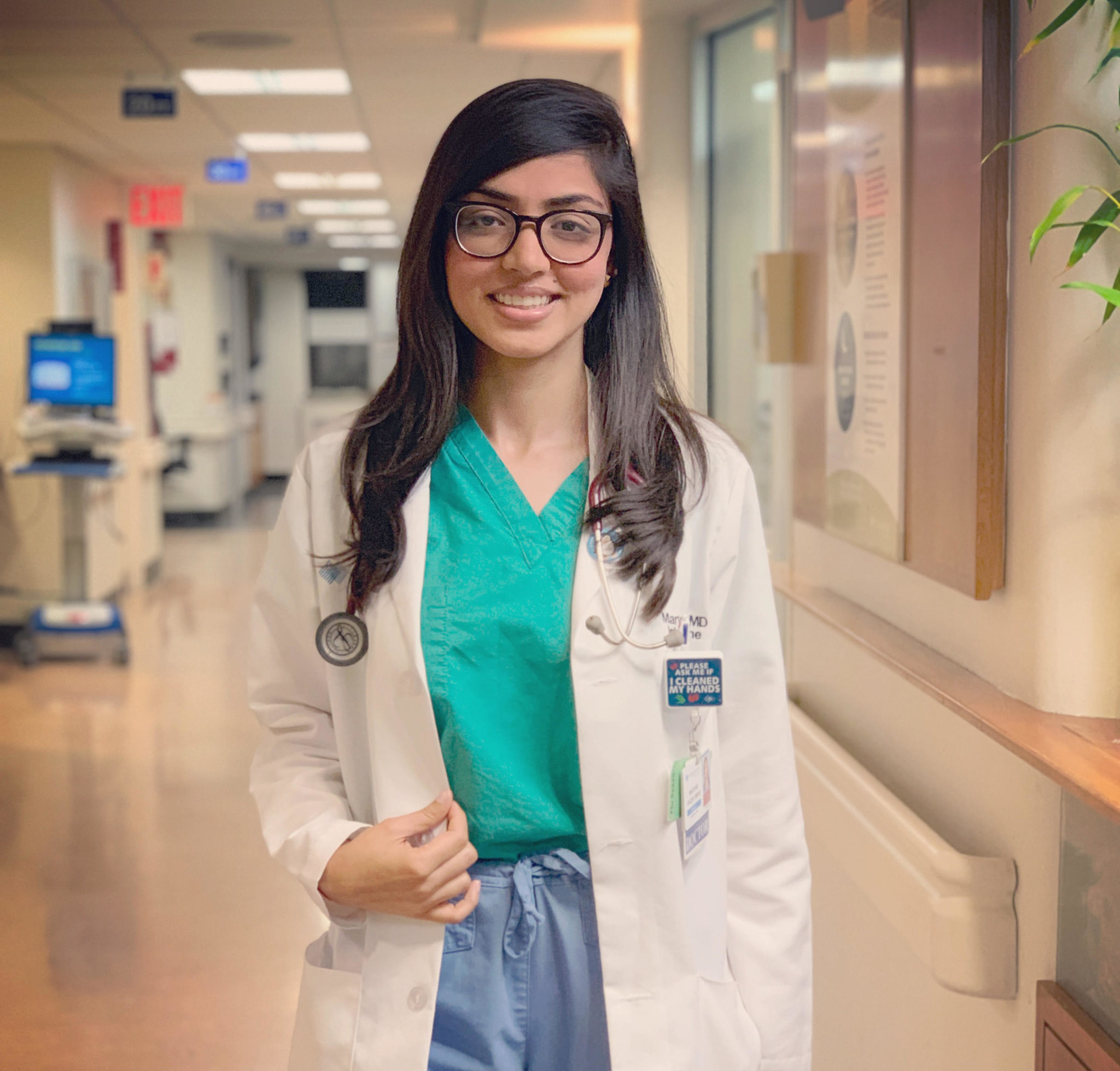 268: Maryam Baqir | Treating Covid-19 Patients At The Epicenter Of The ...